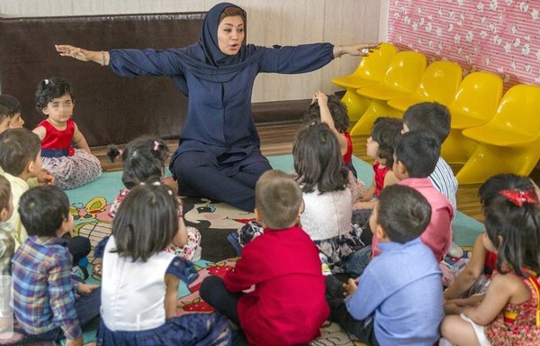 'Backward move': Iran bans foreign language education in public ...